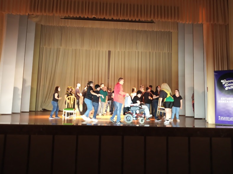 Actuación en el I Festival de Groovin Dance Studio - Aviva Salamanca